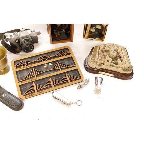 A Signalling Equipment Ltd 'Student's Microscope No. 2', in box ...