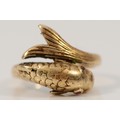 A 9ct gold fish shaped ring with ruby eyes, O, 4.3g