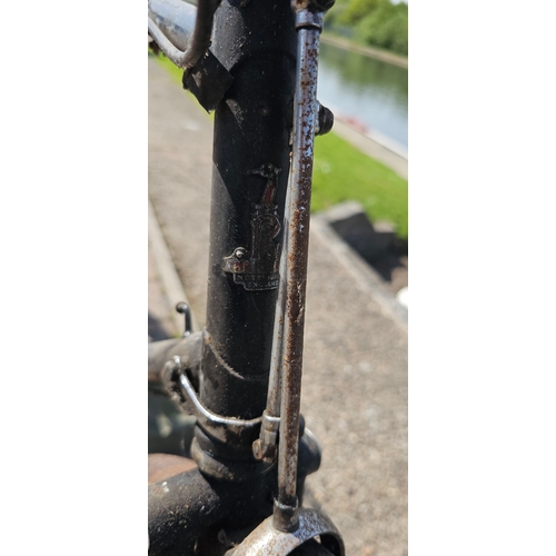 A Raleigh gentleman's bicycle, with rod brakes and 3 speed gears, for ...