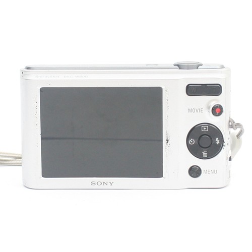 A Sony Cybershot DSC-W830 with an in-built Zeiss lens.