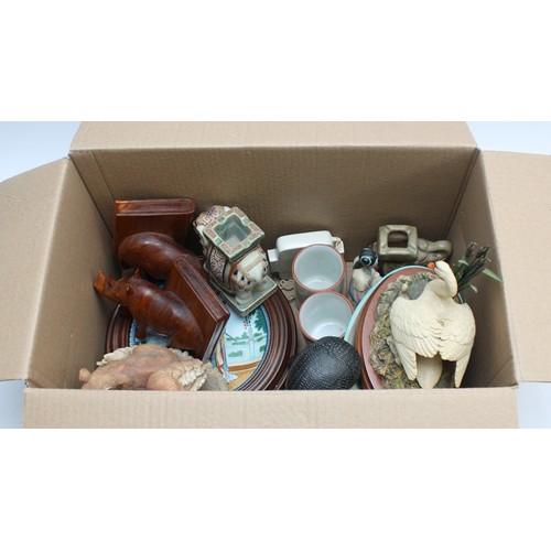 An assortment of ceramic works and homewares, to include, Border Fine ...