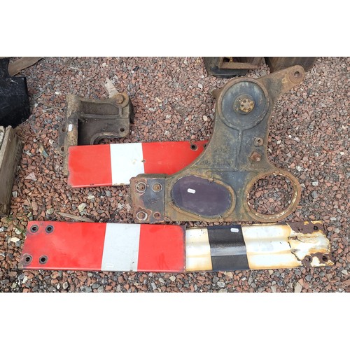 Vintage Railway; an assortment of semaphore signal parts, to include, a ...
