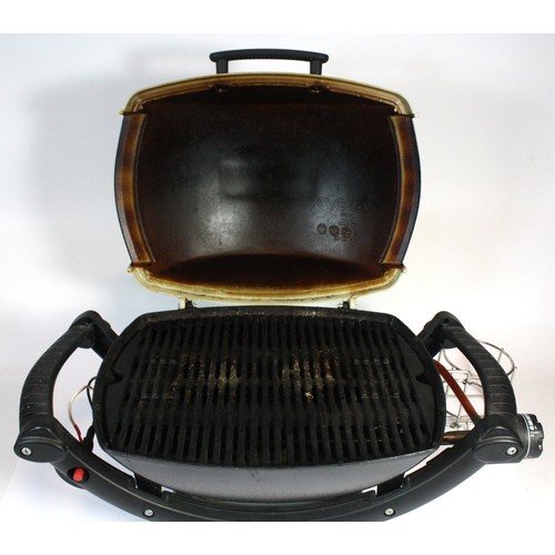 A Weber Q2000 gas BBQ