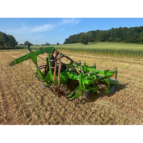 AVR RE-RIDGER Year 2009 Serial No 14001101S290 Two Row Auto Hydraulic ...