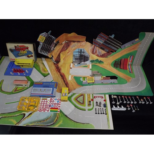 Matchbox Lesney Accessories. 2 x vintage Cardboard Layouts, Boxed ...