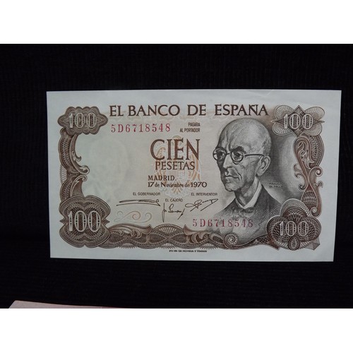 5 x World Bank Notes. 2 x Islamic Republic of Iran - 1000 and 2000 ...