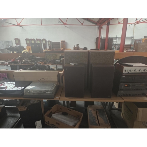 Vintage stereo equipment to include a Dual 505 turntable, a Rega ...
