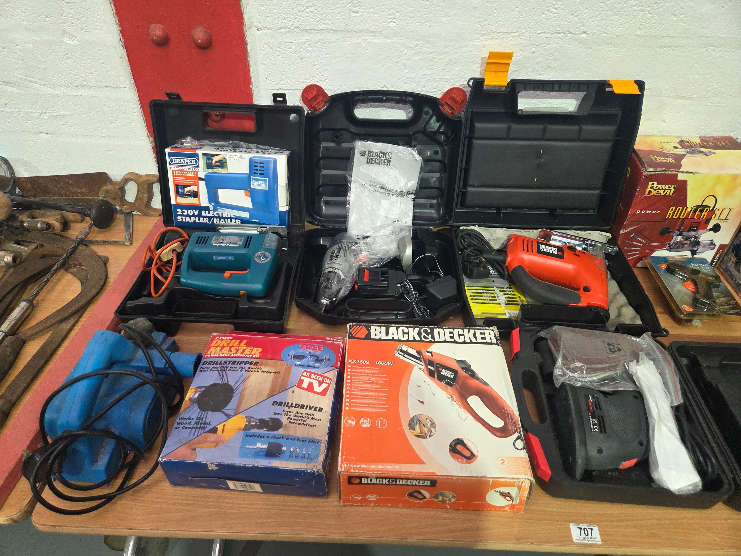 A boxed Powercraft electric spray gun and planer, Black and Decker ...