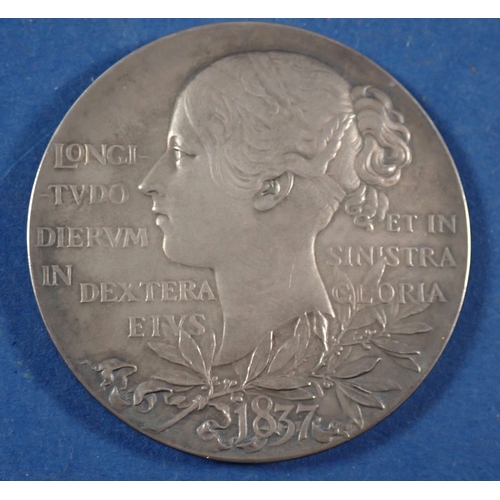 A Queen Victoria 1897 Diamond Jubilee medallion - cased