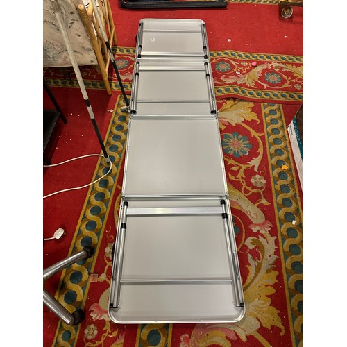 10FT ALUMINIUM LONG FOLDING TABLE