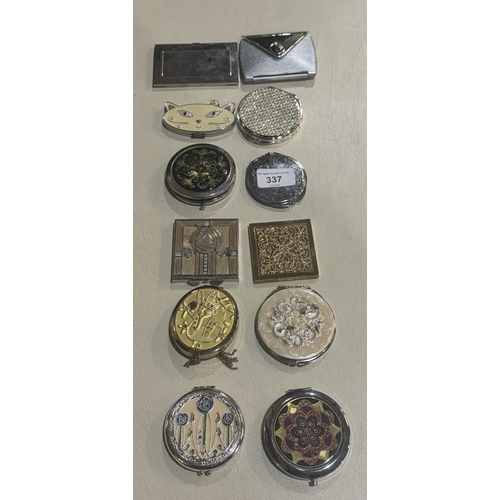 10 LADIES DECORATIVE MIRRORED COMPACTS