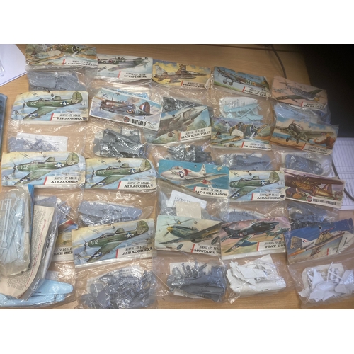 Diecast : Airfix Soldiers & planes in boxes and hanging bags (30)