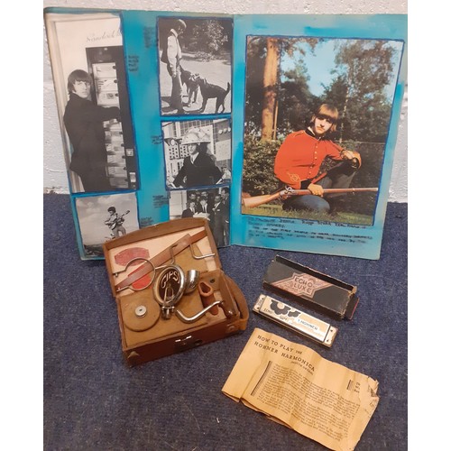 A mixed lot comprising a Hohner Echo-Luxe harmonica, a small 1930's ...