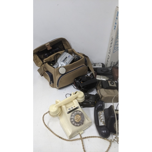 Vintage equipment to include a railway lamp, a Kodak Brownie 127 camera ...