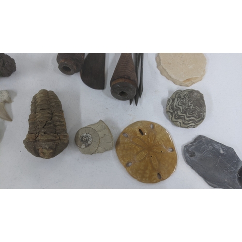 A collection of archaeological and metal detector finds to include a ...