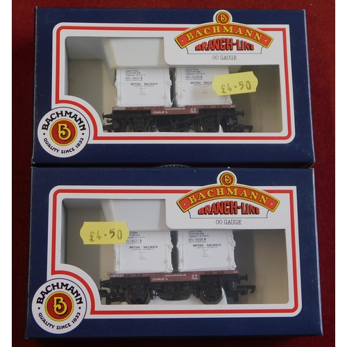Bachmann 33-330 Conflat with 2 AFU Containers BR (White) (2). Mint in box.