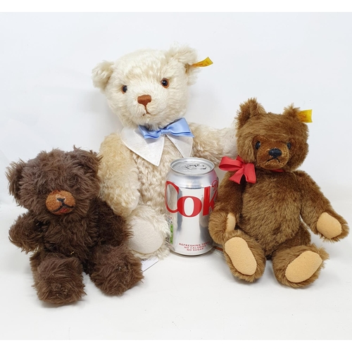 A modern Steiff blonde teddy bear, 55 cm