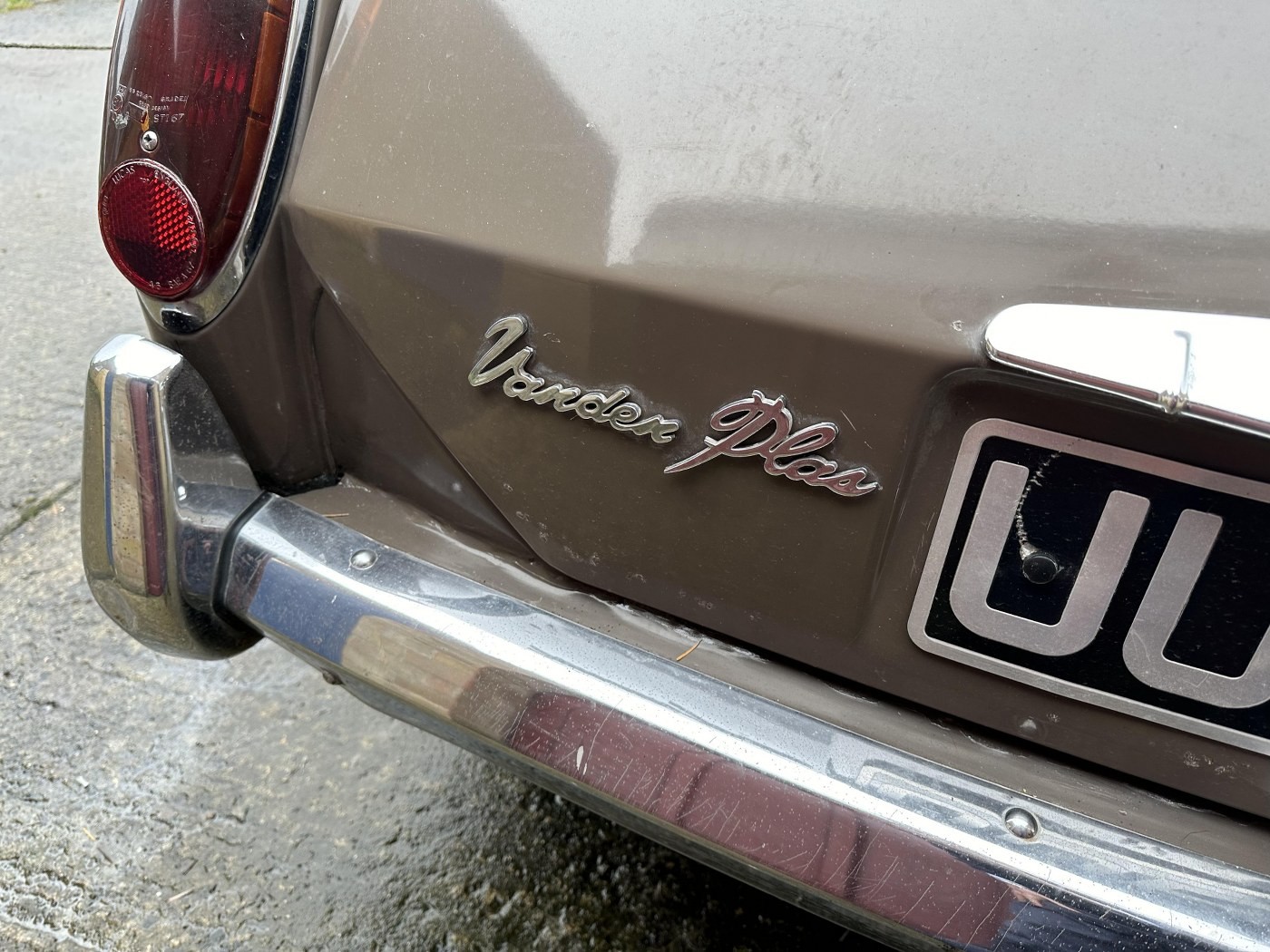 1969 Austin Princess Vanden Plas 1300 Registration number UUE 390G ...