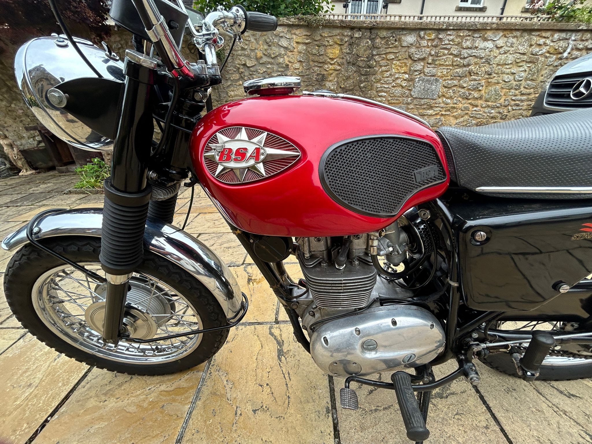 1970 BSA B25 StarfireRegistration number EVG 925HFrame number C008574B25SEngine number C008574B25SBi