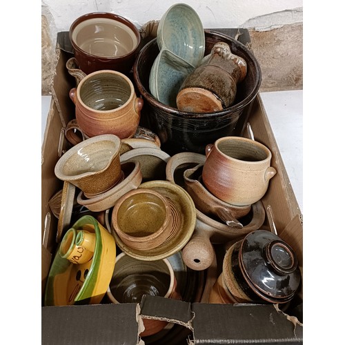 Assorted pottery (2 boxes)