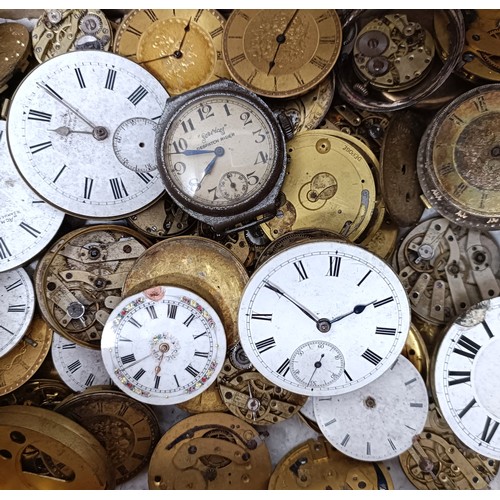 Assorted pocket watch movements (box)