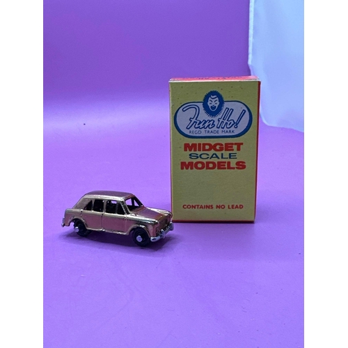 Fun Ho Midget Scale Models No 13 Morris 1100 In Gold / Bronze Mib