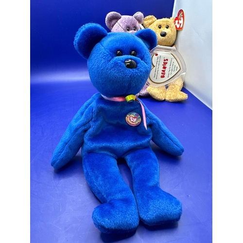 7 x Ty Beanie Baby Bears with tags. Cashew 2000 2000 signature bear 1999 signature bear Wallace 19