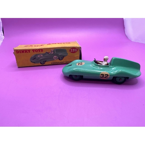 Dinky Toys 236 Connaught Racing Car In Pale Green With Number 32.