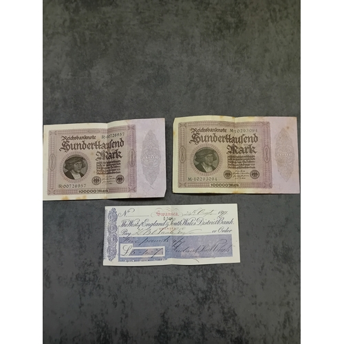 Mixed Lot, 2 x German 100000 Mark bank notes. (R00726957) amd ...