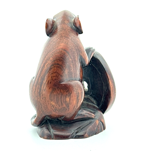 Carved Wooden Japanese Netsuke style Rat & Tsuba - Signed