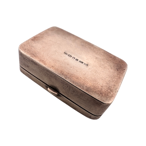 Hallmarked Silver Pill Box. 9.53g