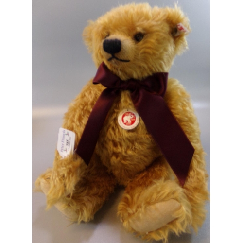 Modern Steiff teddy bear, 'British Collector's Teddy Bear 2015', Ltd ...