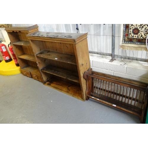 Pine farmhouse delft rack with two fitted drawers together with another ...