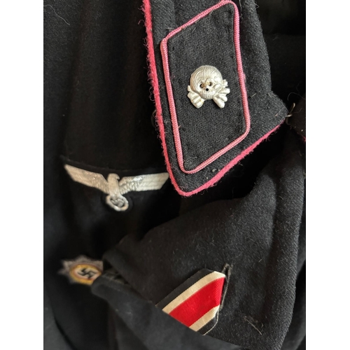 WWII German Panzer-style uniform, with shoulder boards, collar tabs ...