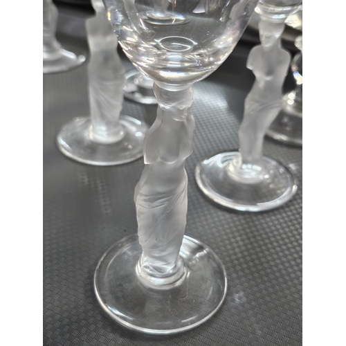 Set of eight Bayel France drinking glasses with frosted glass figure ...