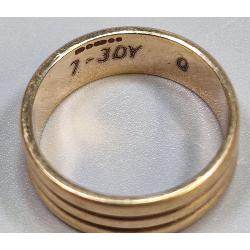 9ct gold wedding band, of ribbed form. 5.2g approx. Size P. (B.P. 21% ...