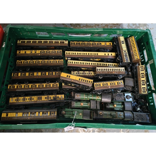 Collection of OO gauge Great Western locomotives and tenders with ...