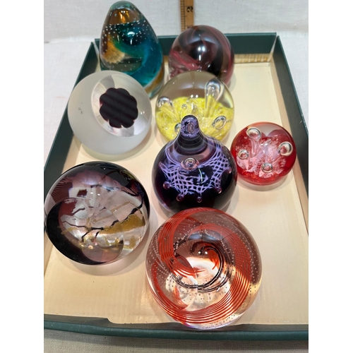 8 CAITHNESS PAPERWEIGHTS