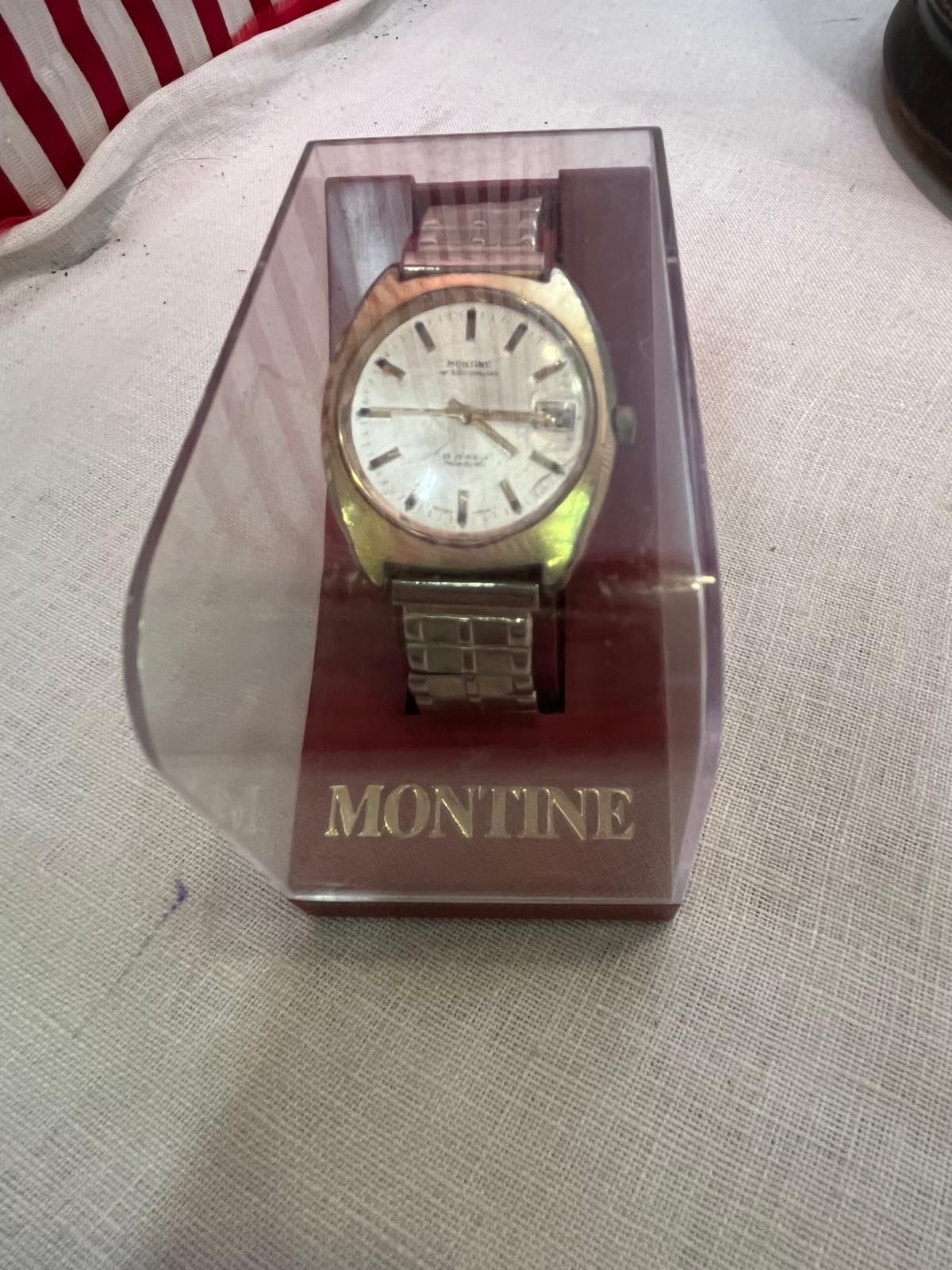 BOXED VINTAGE MONTINE WATCH