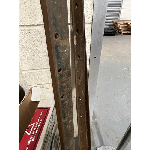 QTY SLASH CLAMPS