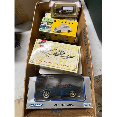 SELECTION BOXED MODEL CARS
