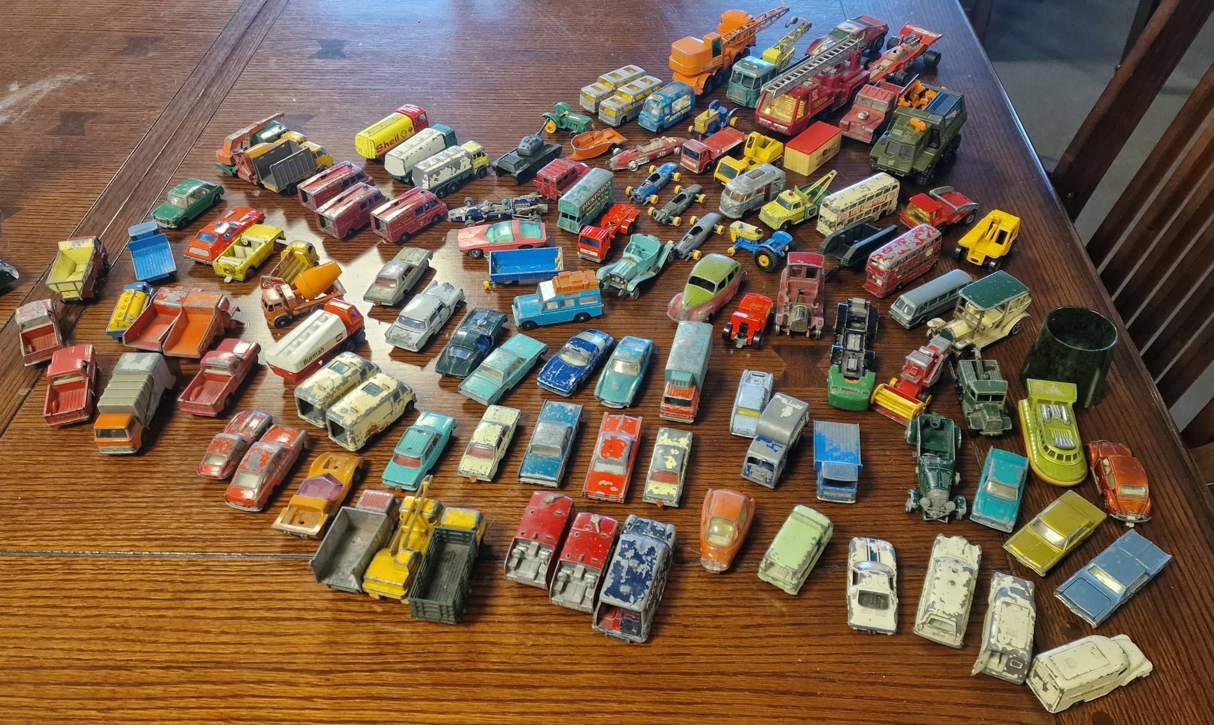 Large Collection of Matchbox and Lesney Die Cast Toy Cars