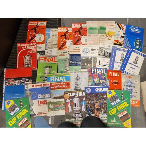 Good Collection of British Football Programmes, cup Finals inc Leeds ...