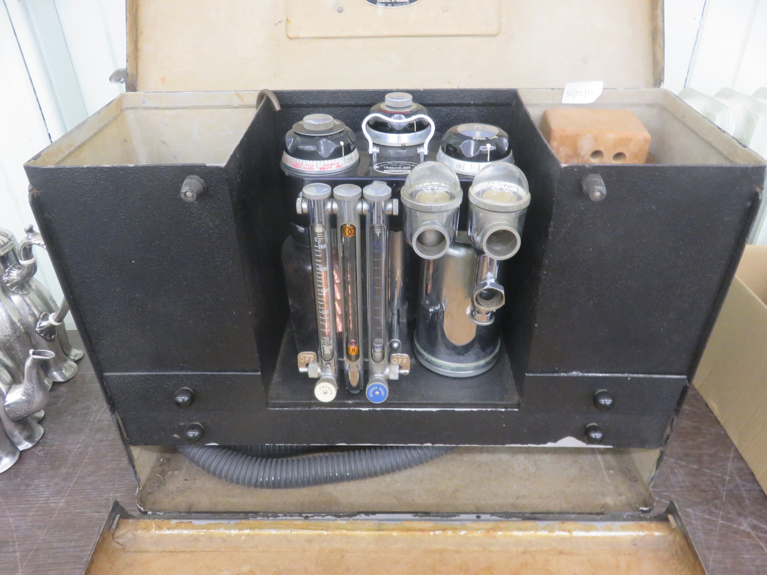 Marret Anaesthetic Apparatus and a Cased Portable Anaesthetic Machine