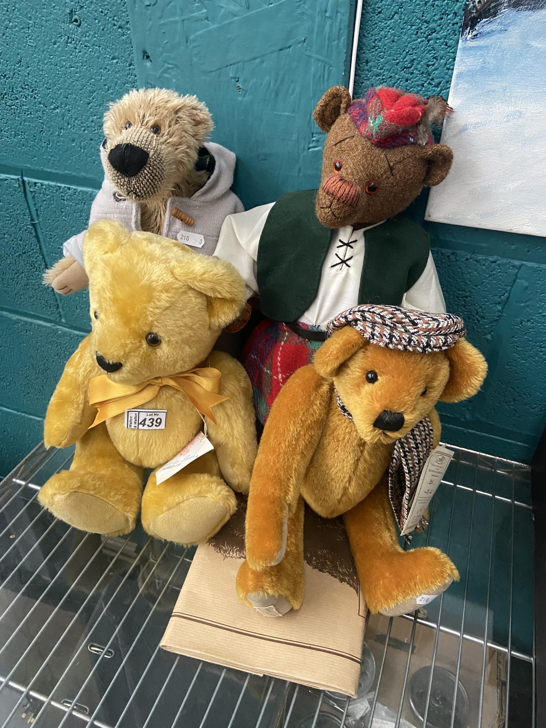 4 Collectible bears