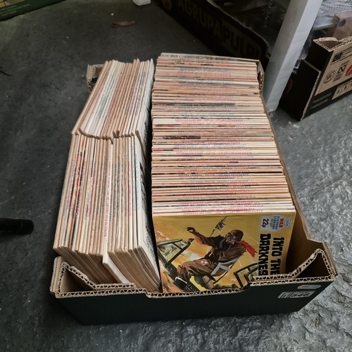 Box containing a quantity of 'War picture library' comics
