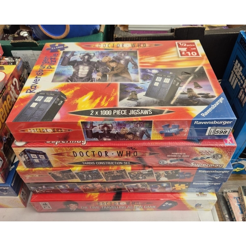 3 Doctor Who jigsaws, a Tardis construction set and time travelling ...