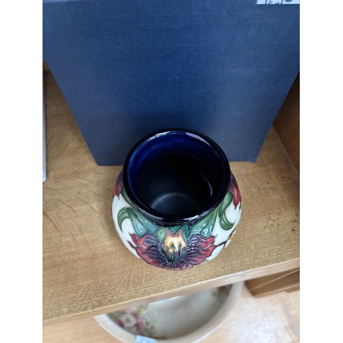 Moorcroft Anna Lily vase (11.5cm)