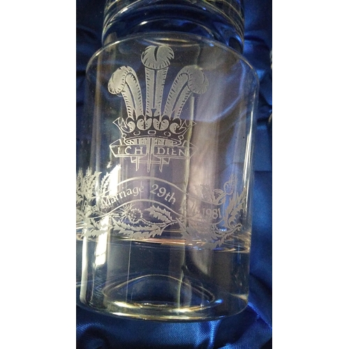 BOXED EDINBURGH CRYSTAL CHARLES AND DIANA COMMEMORATIVE CRYSTAL GLASS SET