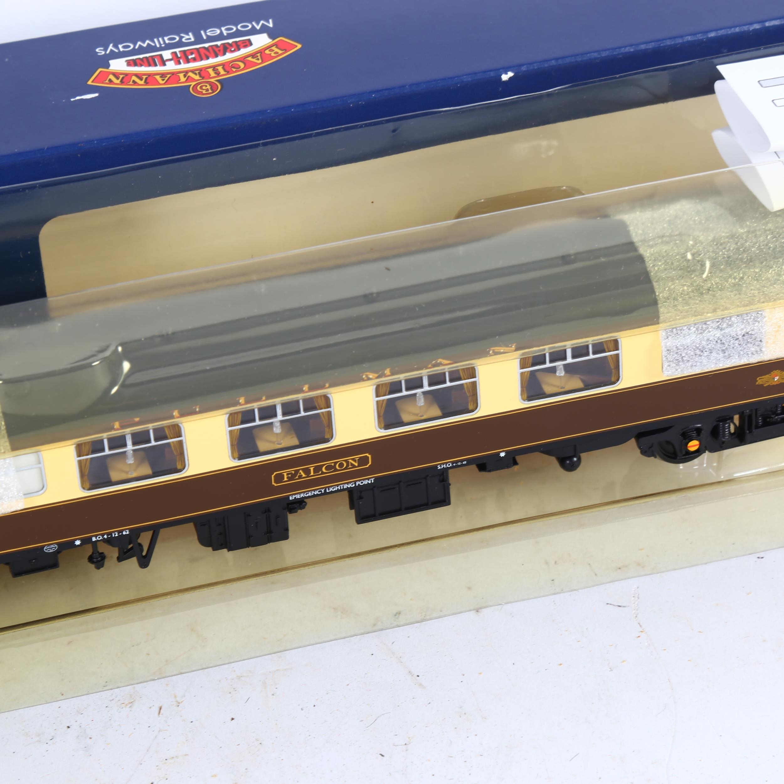 Bachmann 39-290B carriage Falcon